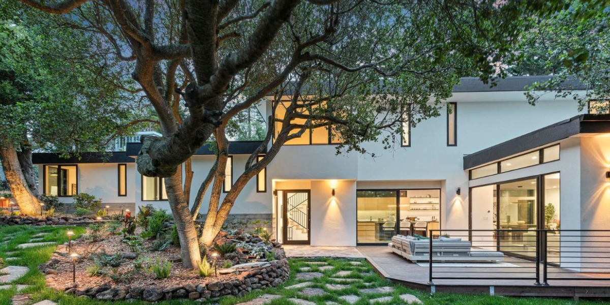 Premier SIPS Building Solutions - Faster. Stronger. Greener.