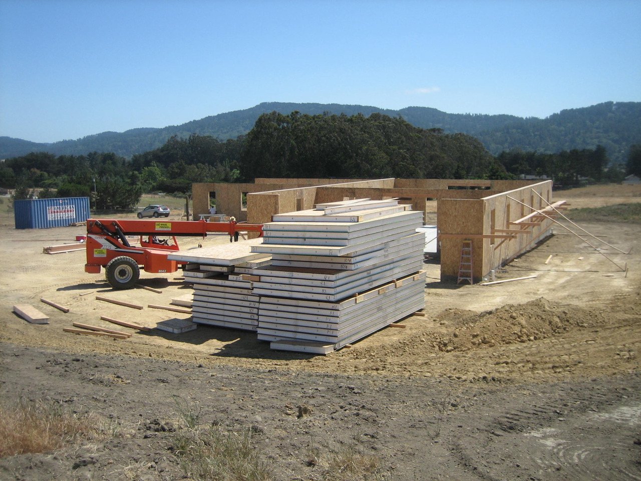 Premier SIPS Building Solutions - Faster. Stronger. Greener.