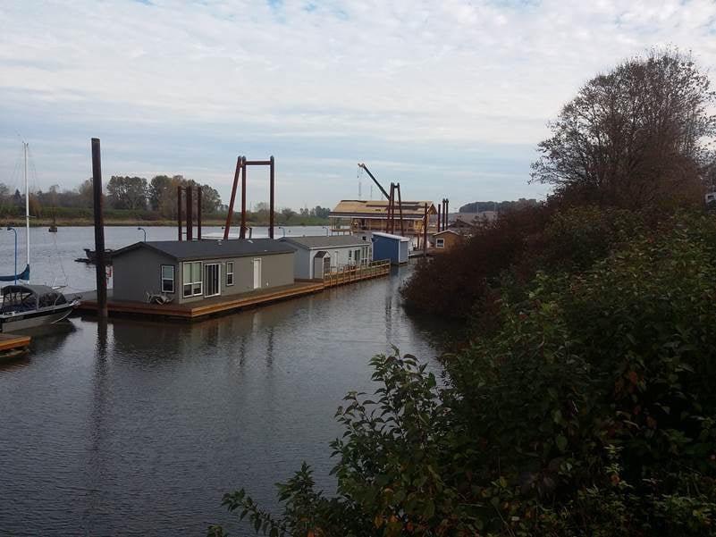 PROECT FEATURE: Lightweight SIPS Saves Floating Home Building Costs