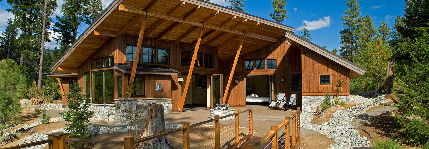 The Green Access Home at Suncadia: Contemporary Mountain Cabin ...