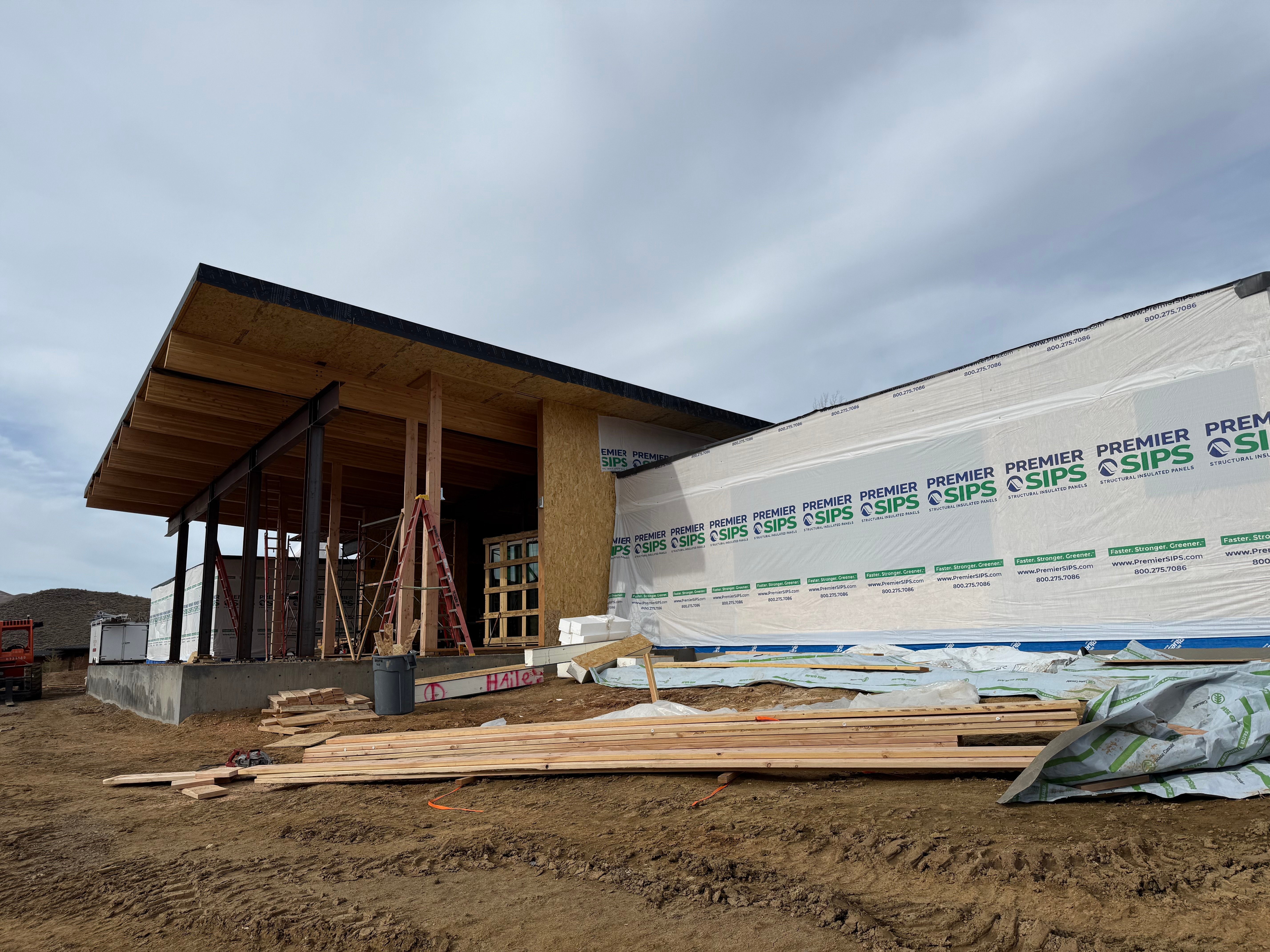 What Does SIP Construction Cost? A Breakdown for Builders and Designers